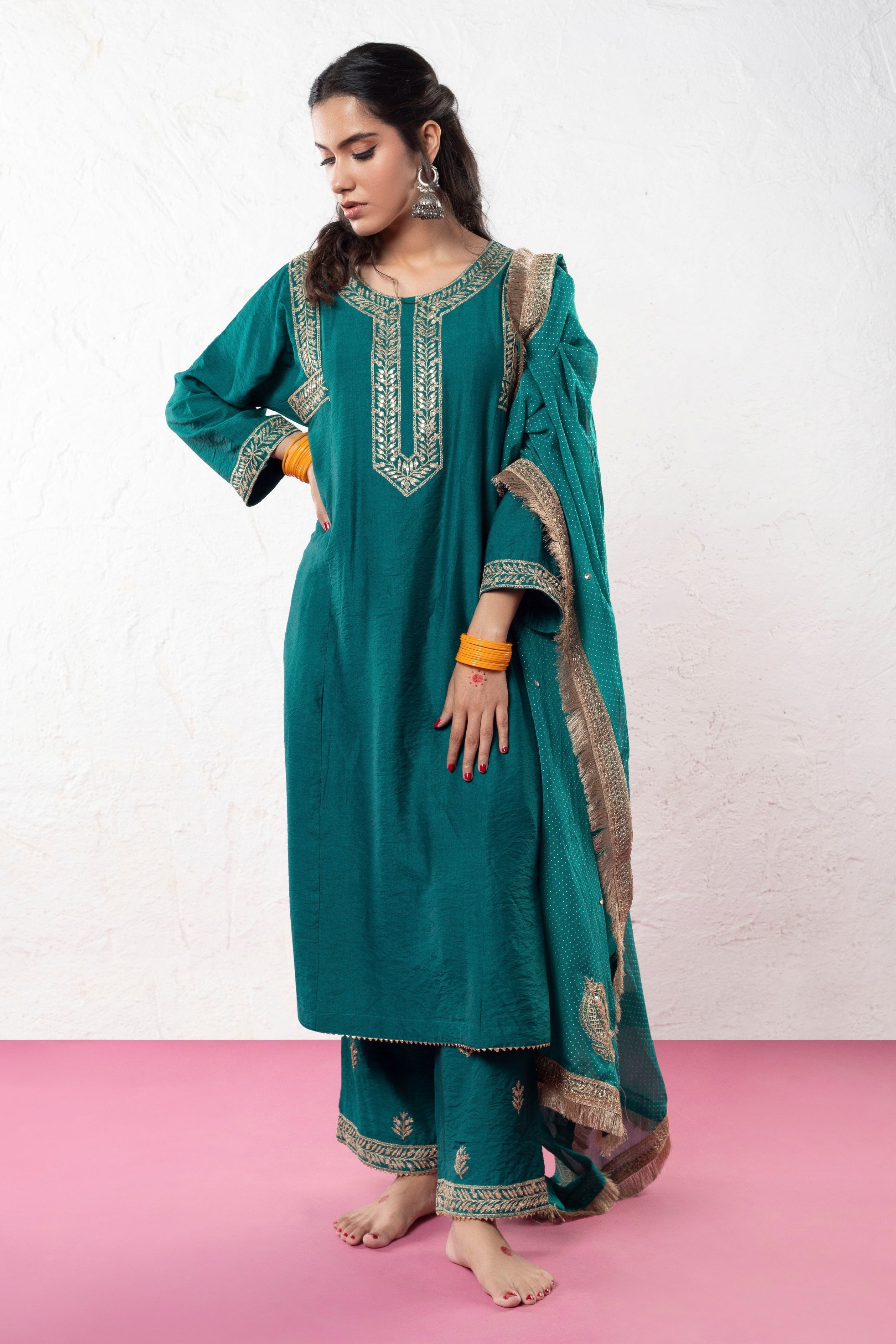 Konark Embroidered Kurta Set – Pants And Pajamas